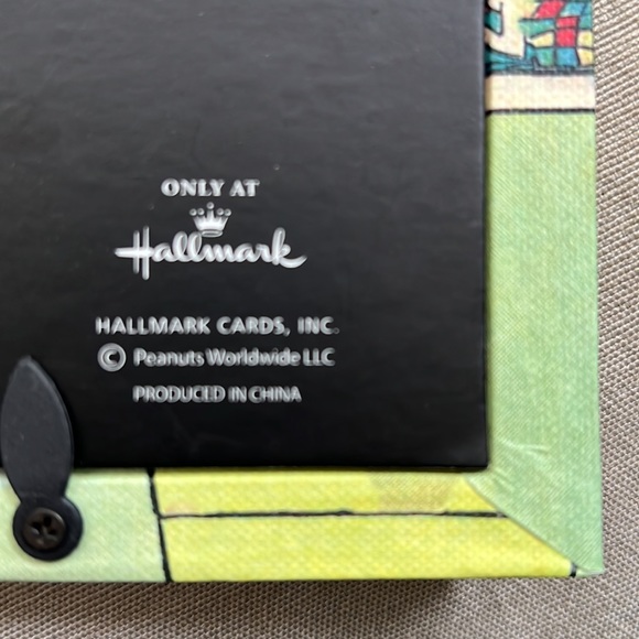 Hallmark | Accents | Hallmark Peanuts Snoopy Picture Frame | Poshmark